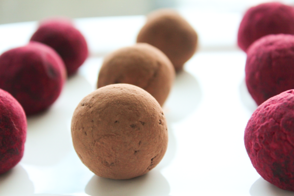 Raw, Red Velvet Truffels. – Rejoice Nutrition and Wellness